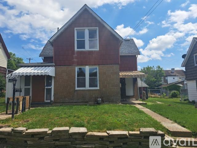 5 BR, 2 BA Apartment 618 E 16th Ave, Munhall, PA 15120