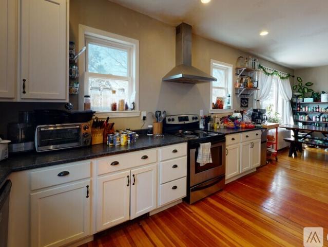 5 BR, 2 BA Apartment 70 Larch St, Unit #1, Boston, MA 02135