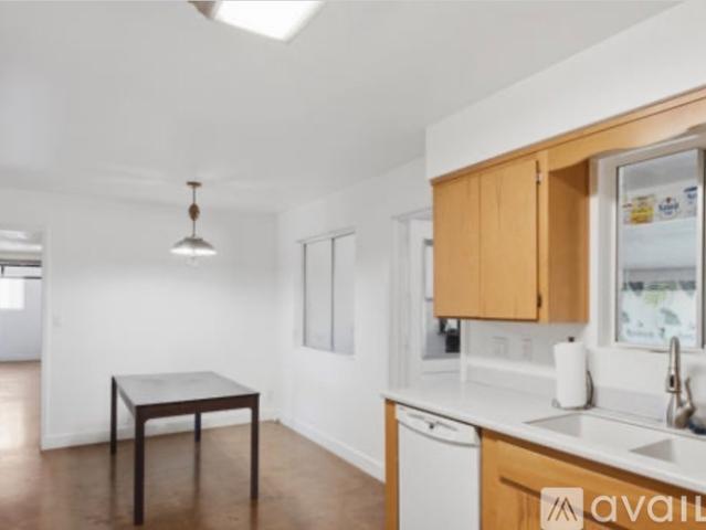 5 BR, 2 BA Apartment 817 W Romo Jones St, Tempe, AZ 85281