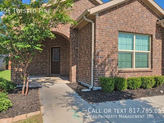 5 BR, 2 BA Apartment 8305 Twisted Pine, Fort Worth, TX 76131