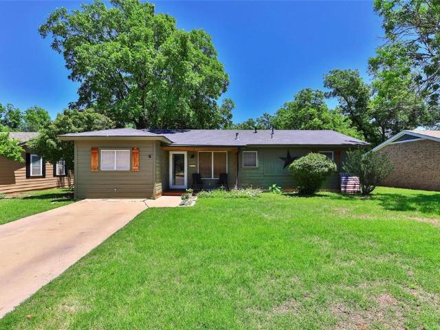 5 BR, 2 BA in Red Bud Area