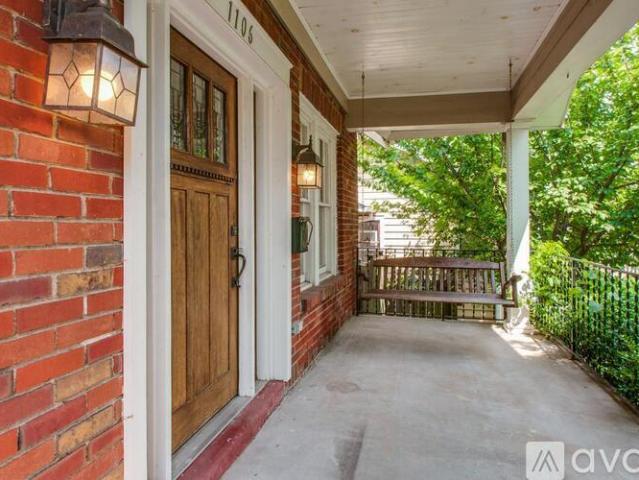 5 BR, 3.5 BA Apartment 1106 Lawrence Ave, Nashville, TN 37204