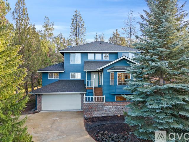 5 BR, 3.5 BA Apartment 1207 NW Foxwood Pl, Unit Whole House, Bend, OR 97703