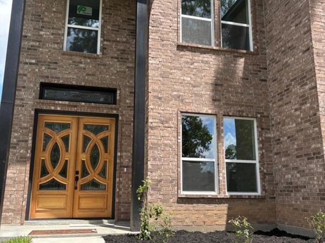 5 BR, 3.5 BA Apartment 13422 Hilton Head Drive, Montgomery, TX 77356