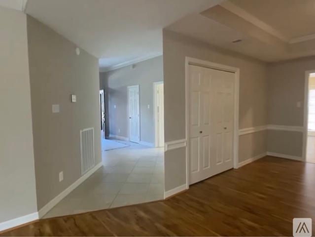 5 BR, 3.5 BA Apartment 14106 Glen Canon Ln, Houston, TX 77069