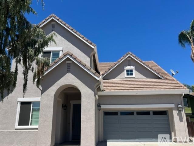 5 BR, 3.5 BA Apartment 1679 Whispering Wind Drive, Tracy, CA 95377
