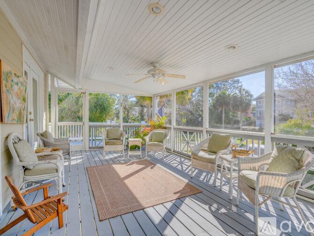 5 BR, 3.5 BA Apartment 1701 Chatham Ave, Tybee Island, GA 31328