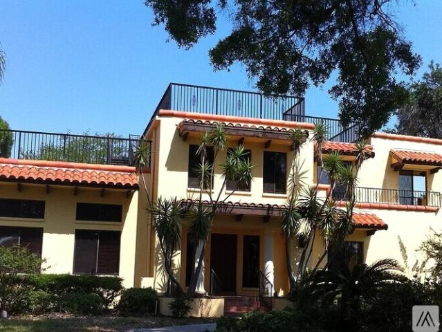 5 BR, 3.5 BA Apartment 201 Blanca Ave, Tampa, FL 33606