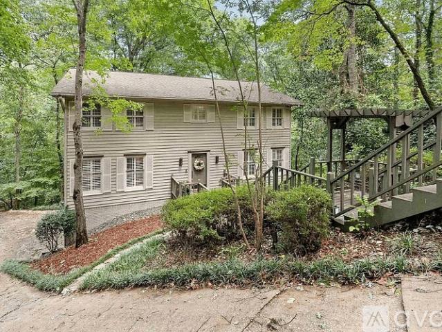 5 BR, 3.5 BA Apartment 2104 Arrow Leaf Drive, Birmingham, AL 35244