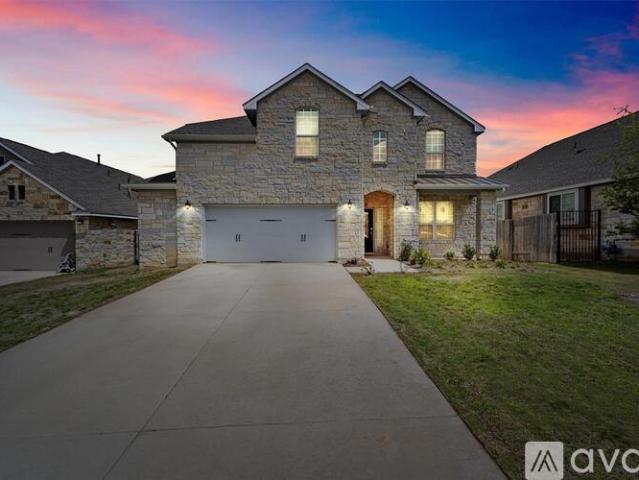 5 BR, 3.5 BA Apartment 236 Prato Pl, Georgetown, TX 78628