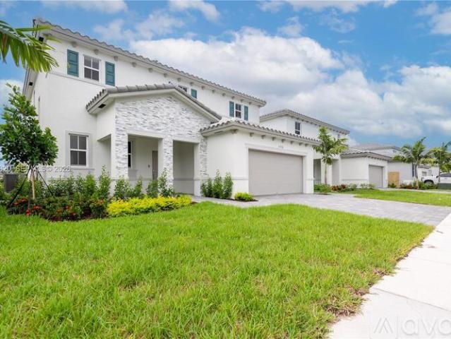 5 BR, 3.5 BA Apartment 2636 SE 8th Ct, Homestead, FL 33035