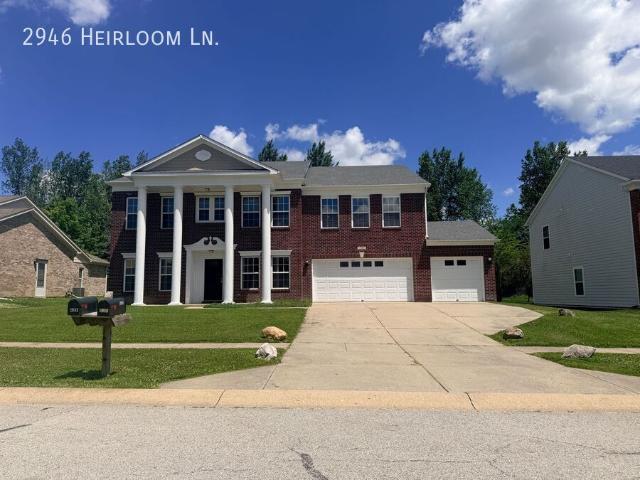 5 BR, 3.5 BA Apartment 2946 Heirloom Ln Greenwood, IN 46143