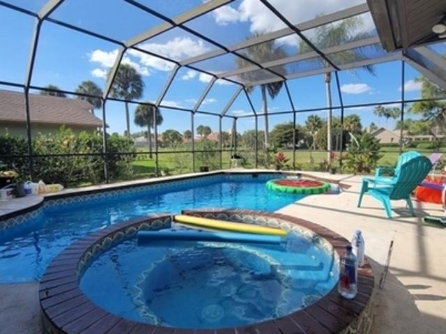 5 BR, 3.5 BA Apartment 3953 Prairie Dunes Drive, Sarasota, FL 34238