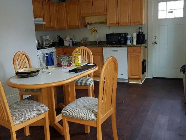 5 Br, 3 bath, Apartment 78 Linden Street