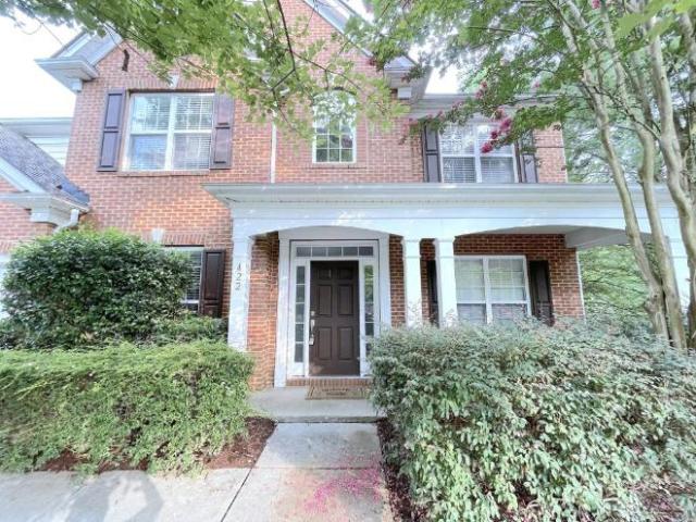 5 Br, 3 bath, Single Family Home 422 Selwood Pl