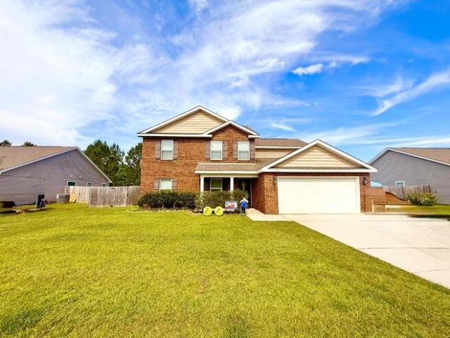 5 Br, 3 bath, Single Family Home 44 Whisperwood Ln