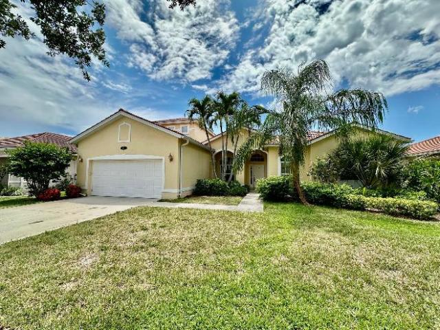 5 Br, 3 bath, Single Family 14511 Jekyll Island Ct