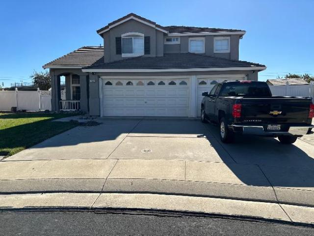 5 Br, 3 bath, Single Family 14825 Harbor Ct