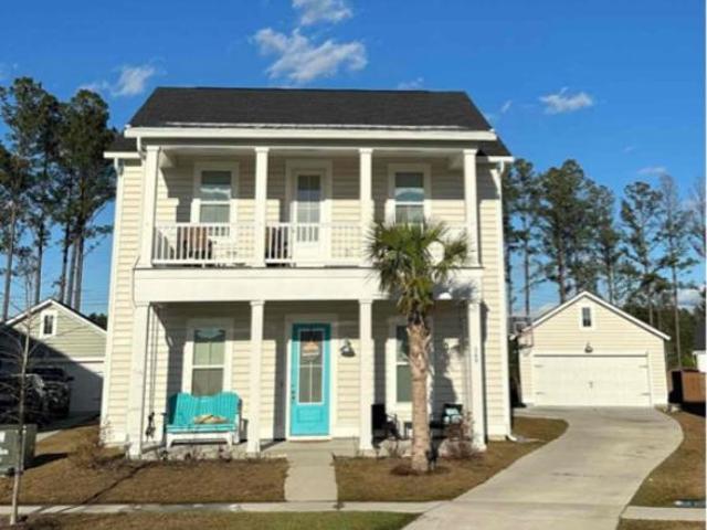 5 Br, 3 bath, Single Family 149 Greenbelt Ct