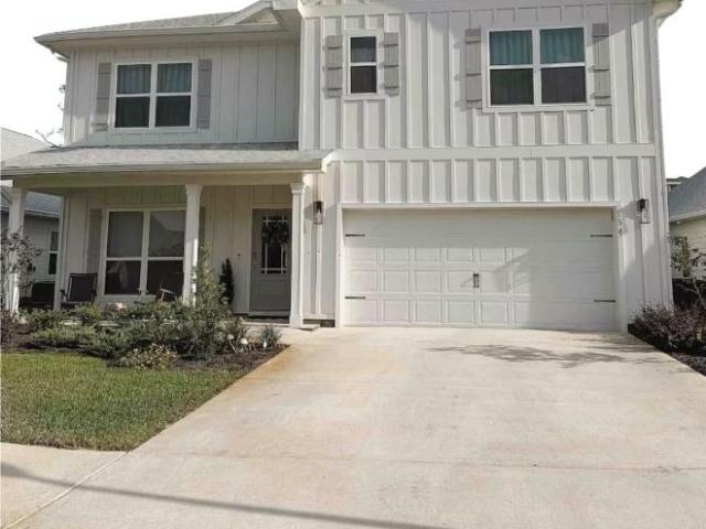 5 Br, 3 bath, Single Family 150 Sea Eagle Ln