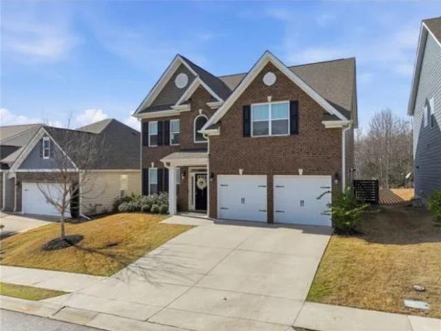 5 Br, 3 bath, Single Family 154 Pelham Glen Way