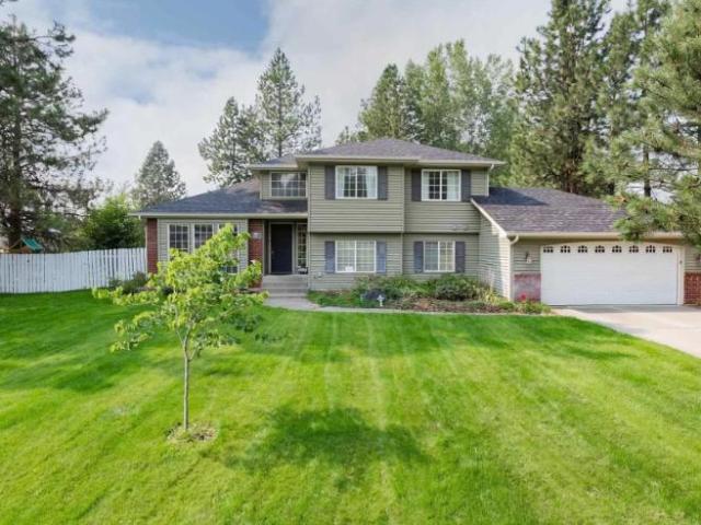 5 Br, 3 bath, Single Family 15607 N Sycamore St