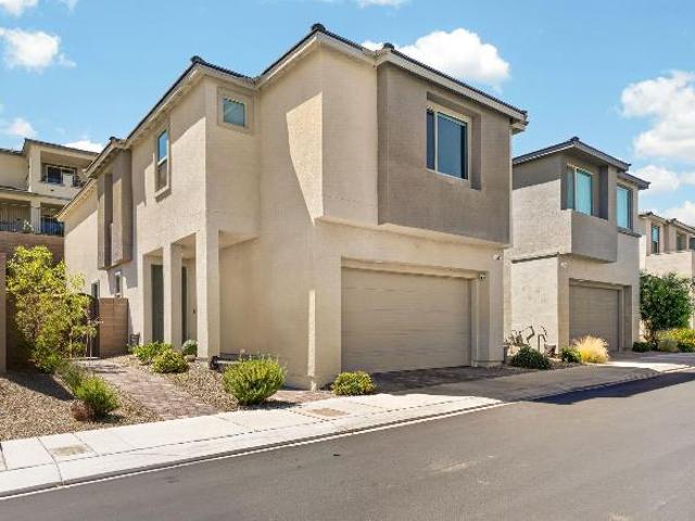 5 Br, 3 bath, Single Family 1583 Pacific Baza Street