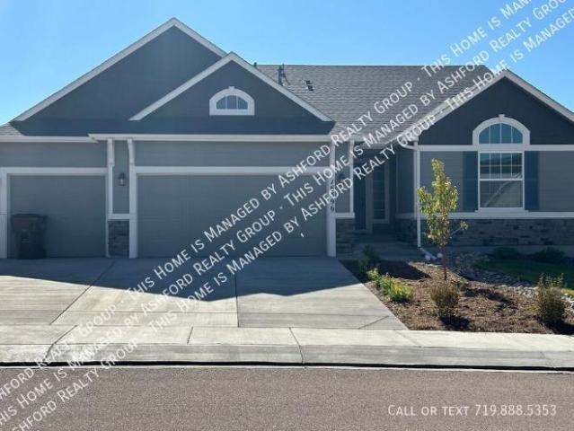 5 Br, 3 bath, Single Family 16596 Hallmark Trl