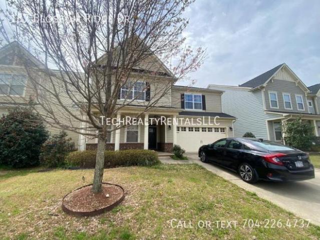 5 Br, 3 bath, Single Family 187 Blossom Ridge Dr