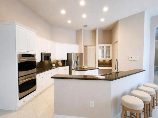 5 Br, 3 bath, Single Family 19578 Havensway Court
