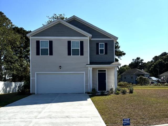 5 Br, 3 bath, Single Family 100 Kelsey Ct