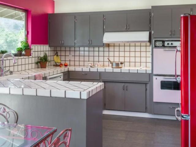 5 Br, 3 bath, Single Family 10744 Deep Cliffe Drive