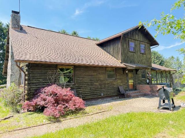 5 Br, 3 bath, Single Family 11034 Sr