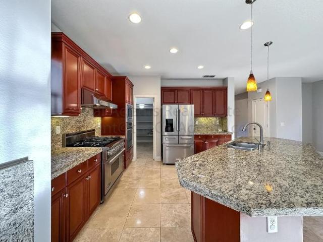 5 Br, 3 bath, Single Family 1190 Taraya Ter