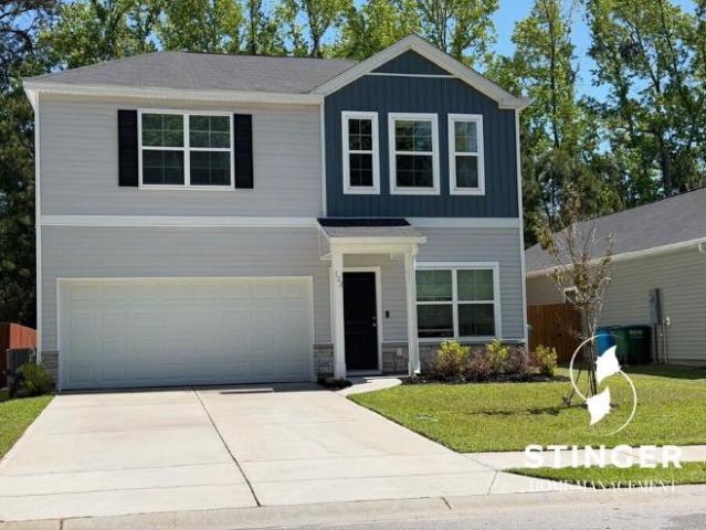 5 Br, 3 bath, Single Family 123 Chestnut St