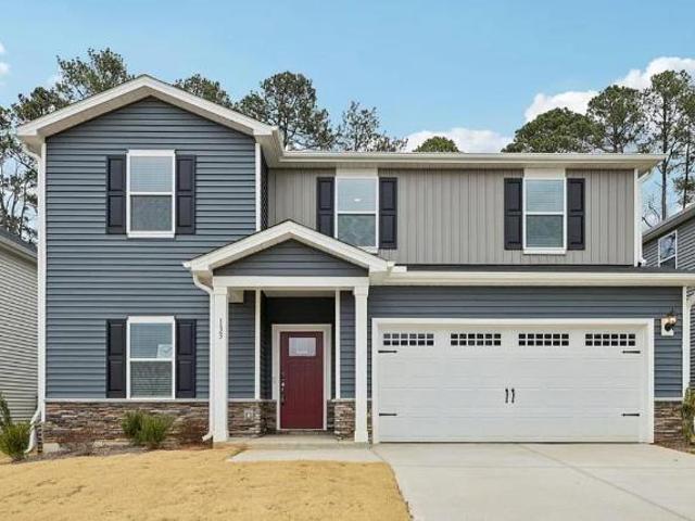 5 Br, 3 bath, Single Family 133 Klamath Drive