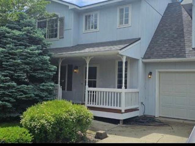 5 Br, 3 bath, Single Family 1305 N Stevenson Rd
