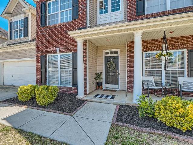 5 Br, 3 bath, Single Family 13165 Wilburn Park Ln