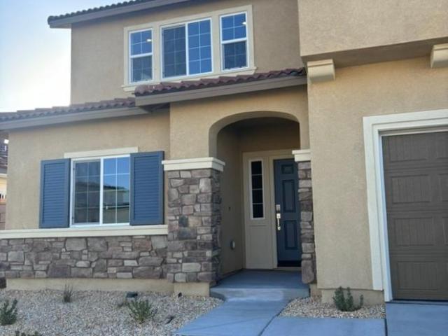 5 Br, 3 bath, Single Family 13166 Sierra Blanca Way
