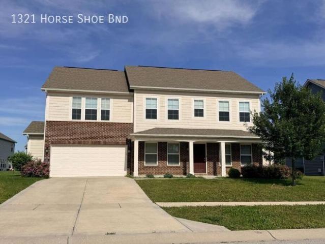 5 Br, 3 bath, Single Family 1321 Horse Shoe Bnd