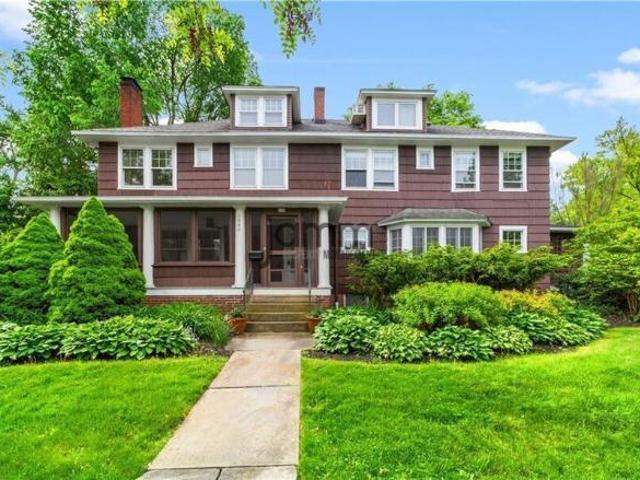 5 Br, 3 bath, Single Family 2425 Demington Drive