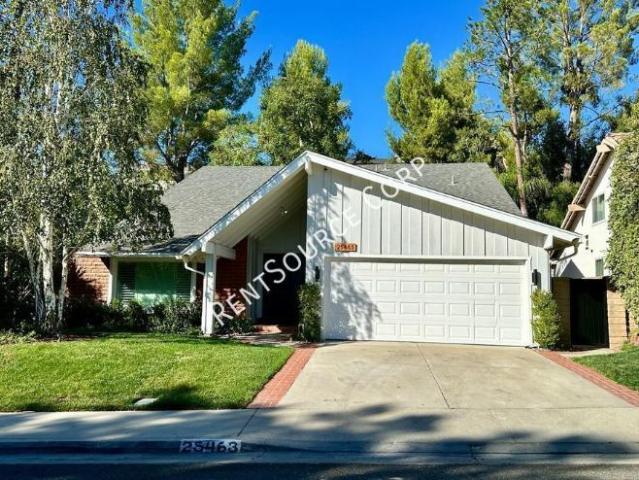 5 Br, 3 bath, Single Family 25463 Via Escovar