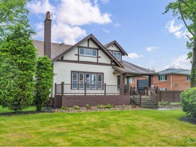 5 Br, 3 bath, Single Family 2884 Noble Road