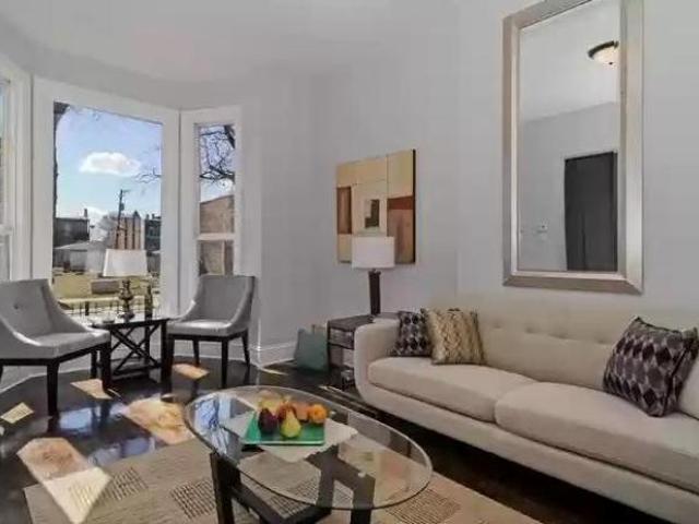 5 Br, 3 bath, Single Family 2940 W Adams St