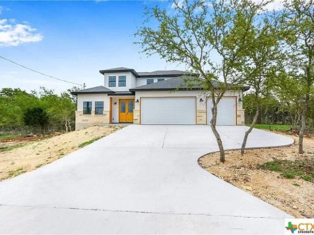 5 Br, 3 bath, Single Family 212 Roy Nichols Dr