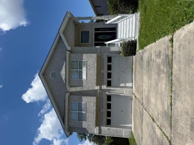 5 Br, 3 bath, Single Family 223 Georgia St
