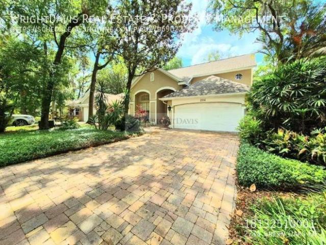 5 Br, 3 bath, Single Family 2214 Green Oaks Ln