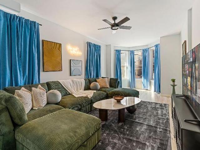 5 Br, 3 bath, Single Family 2250 N Park Ave
