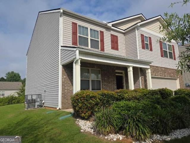 5 Br, 3 bath, Single Family 3877 Makeover Court