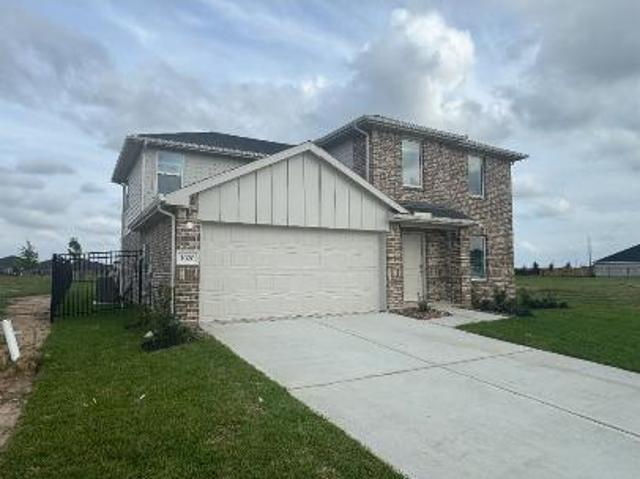 5 Br, 3 bath, Single Family 3020 Nori Shores Dr